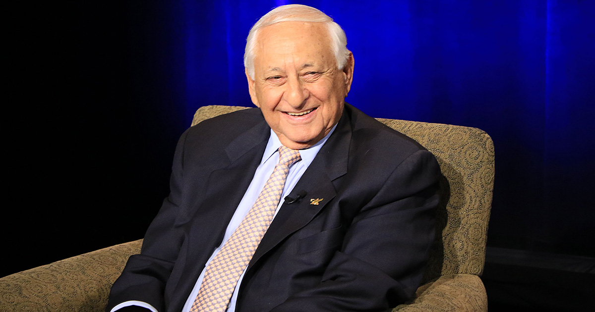 New Endowed Scholarship Supports Maxwell Undergraduates
